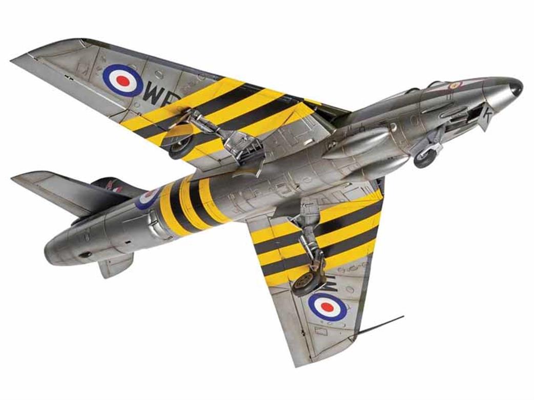 Airfix 1/48 A09189 Hawker Hunter F4 Fighter Aircraft Kit